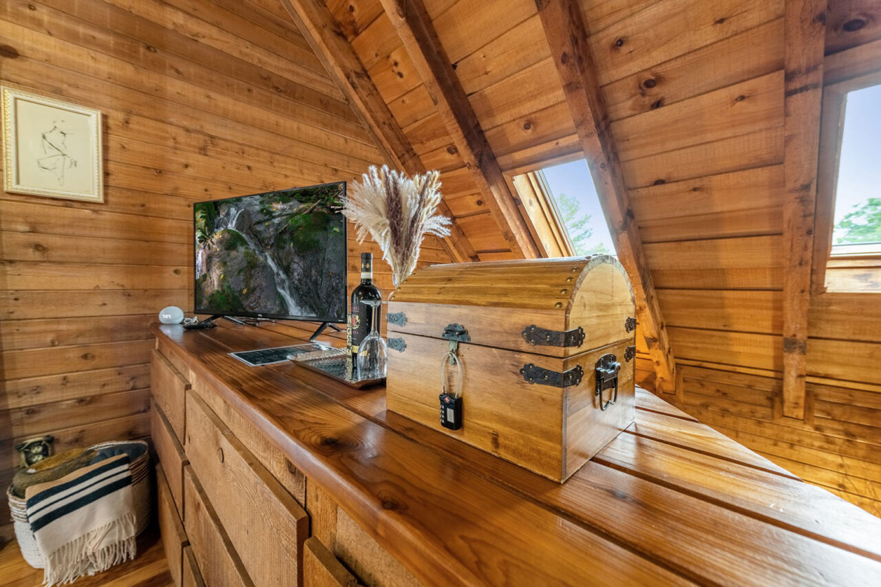 Secret Box Cabin - Blue Ridge - Secret Box Cabins